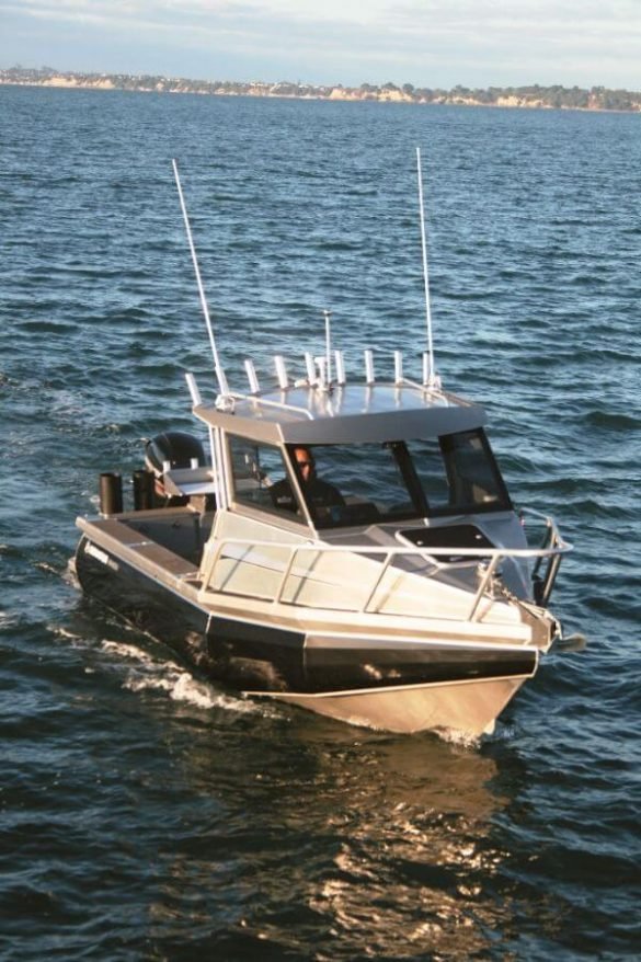 Senator RH650 – Power Boat Magazine