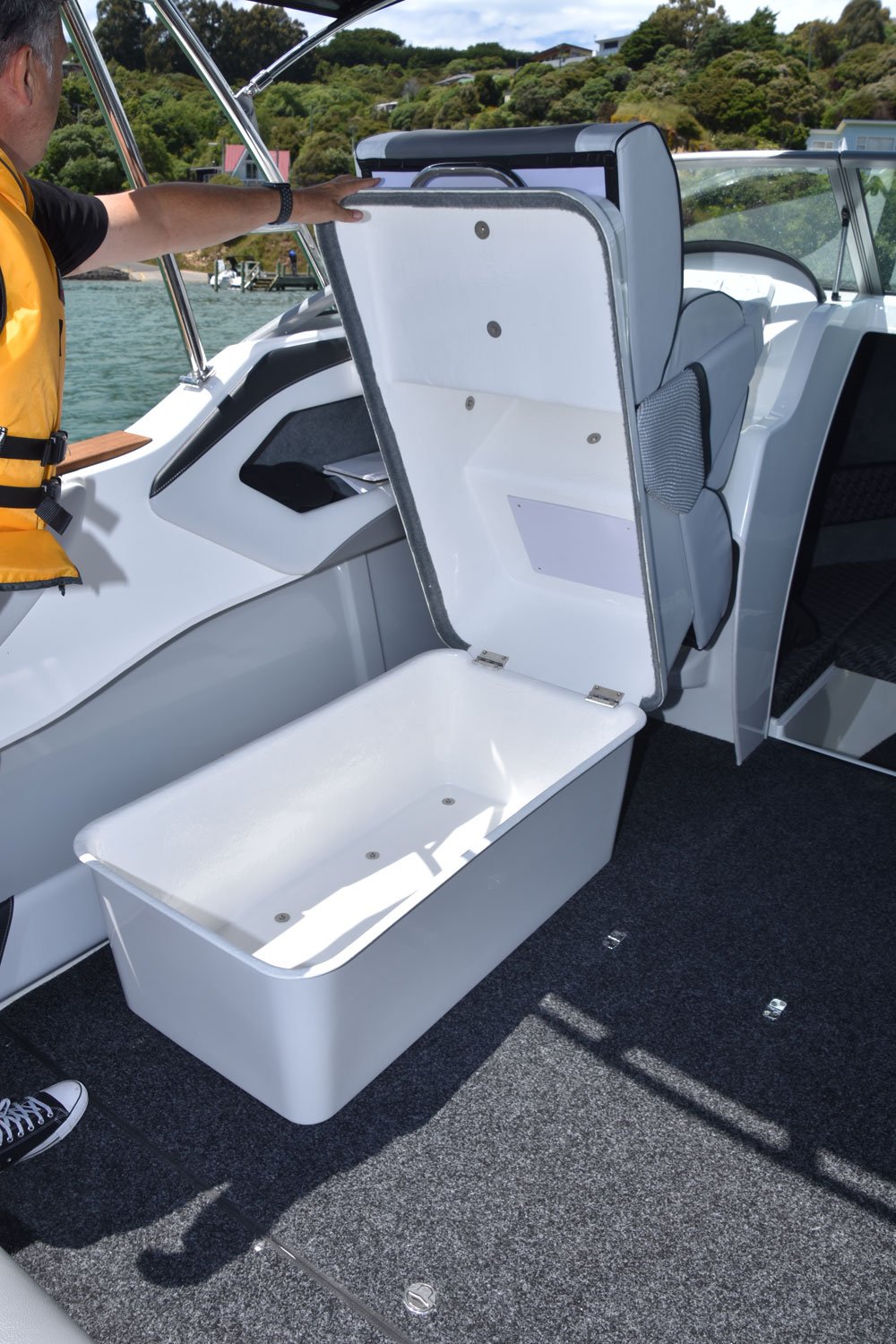 CSB Huntsman Centurion – Power Boat Magazine