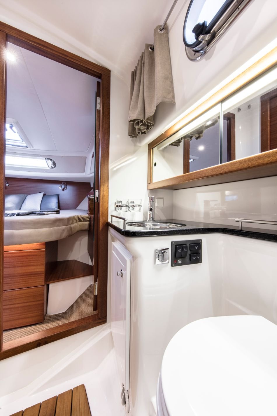 Nimbus 365 – Power Boat Magazine