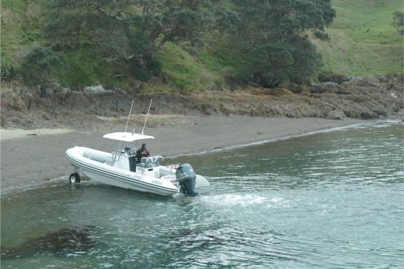 Smuggler Strata 770 techinical details – Power Boat Magazine