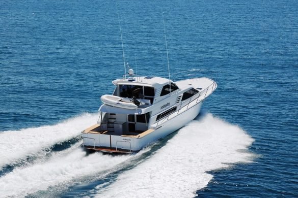 Elite – Antiquity – Power Boat Magazine