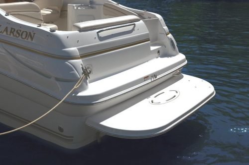 Larson 240 Cabrio – Power Boat Magazine