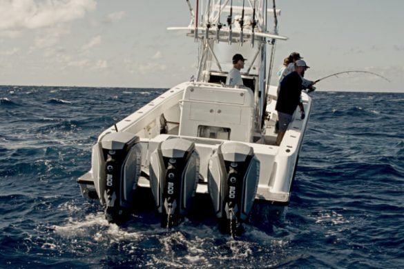 The Rise and Fall of an Outboard Giant – Power Boat Magazine