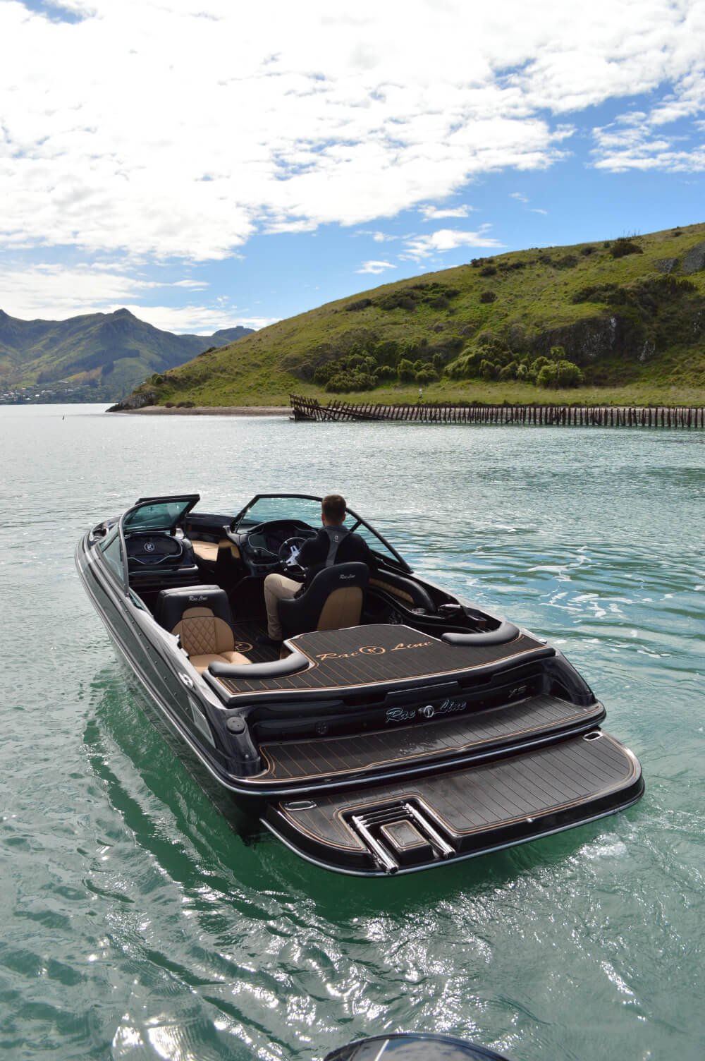 RAE LINE RELEASE NEW 180 XS – Power Boat Magazine