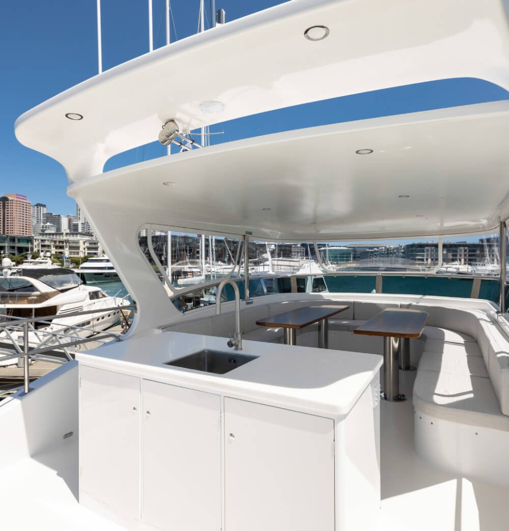 MV ISLA – Power Boat Magazine