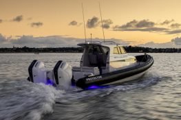 Larson 240 Cabrio – Power Boat News