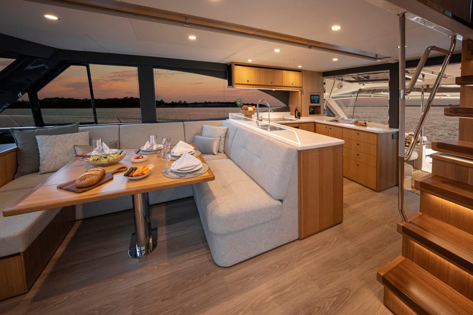 RIVIERA 58 SPORTS MOTOR YACHT – Power Boat Magazine