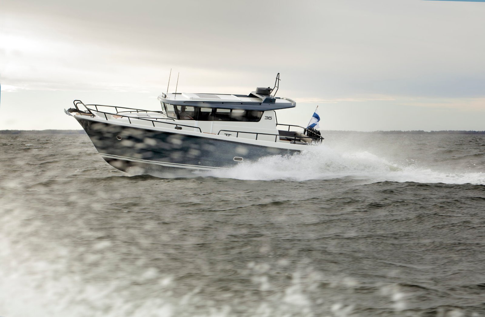 SARGO 36 – Power Boat Magazine
