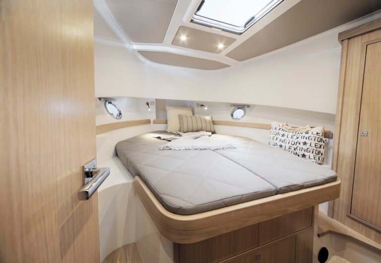 SARGO 36 – Power Boat Magazine