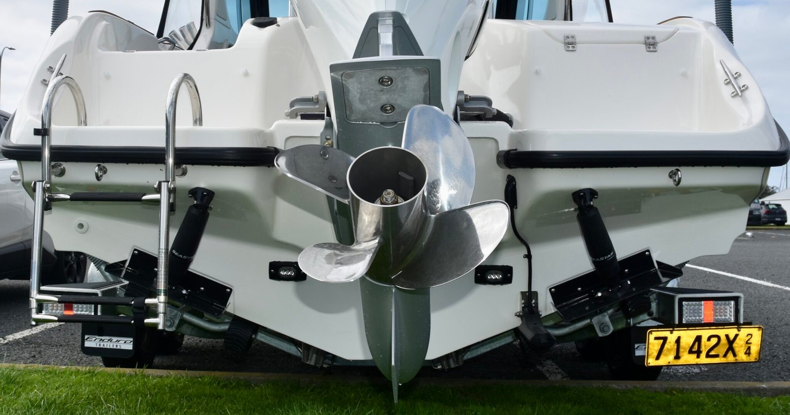 BUCCANEER SIX FIFTEEN HARD TOP – Power Boat Magazine