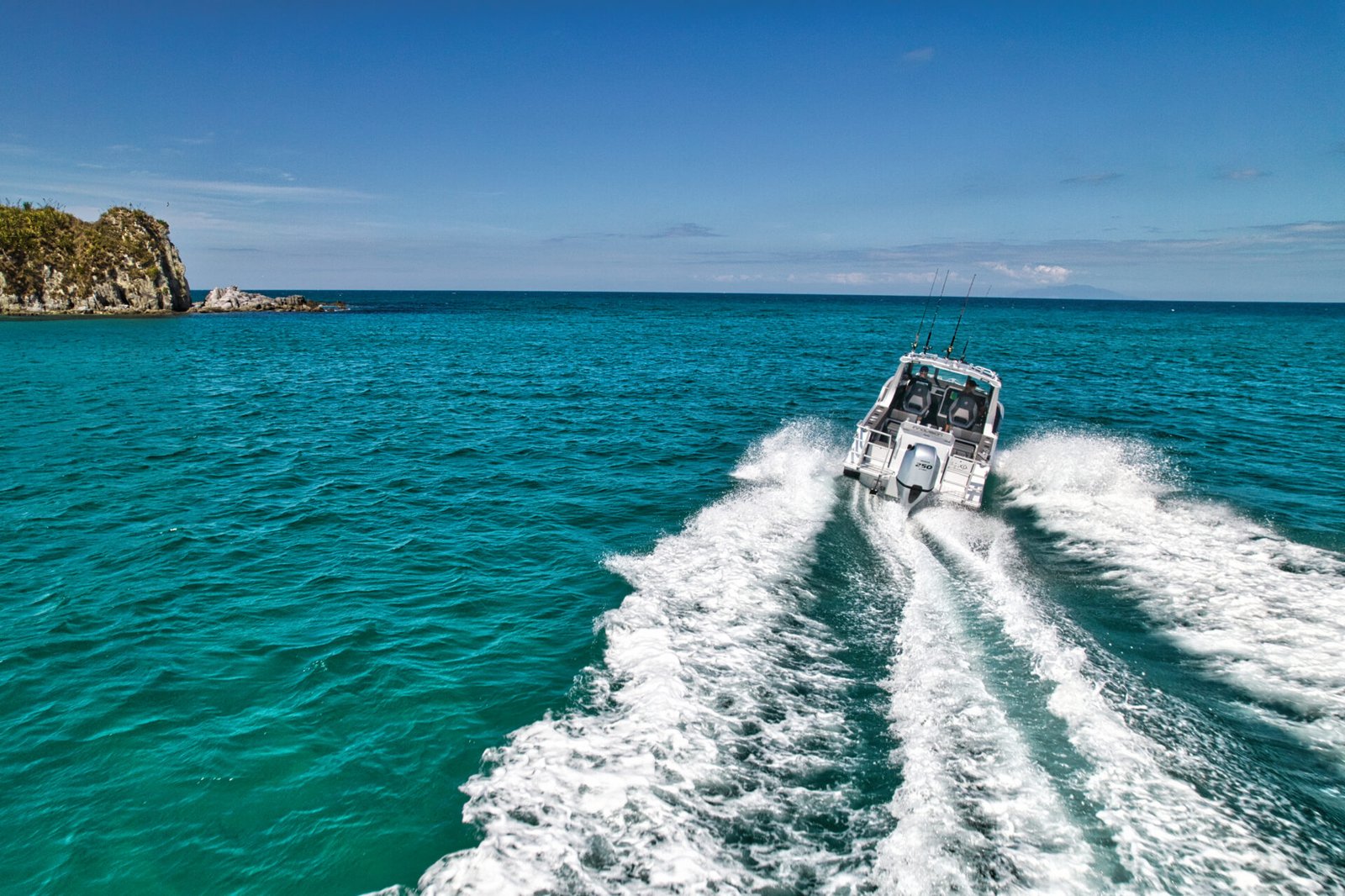 INNOVISION IV656 EXPLORER – Power Boat Magazine