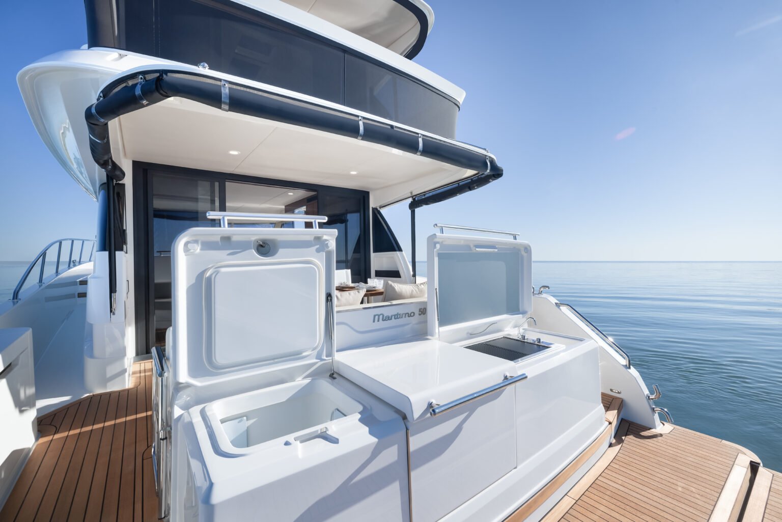 MARITIMO M50 FLYBRIDGE – Power Boat Magazine