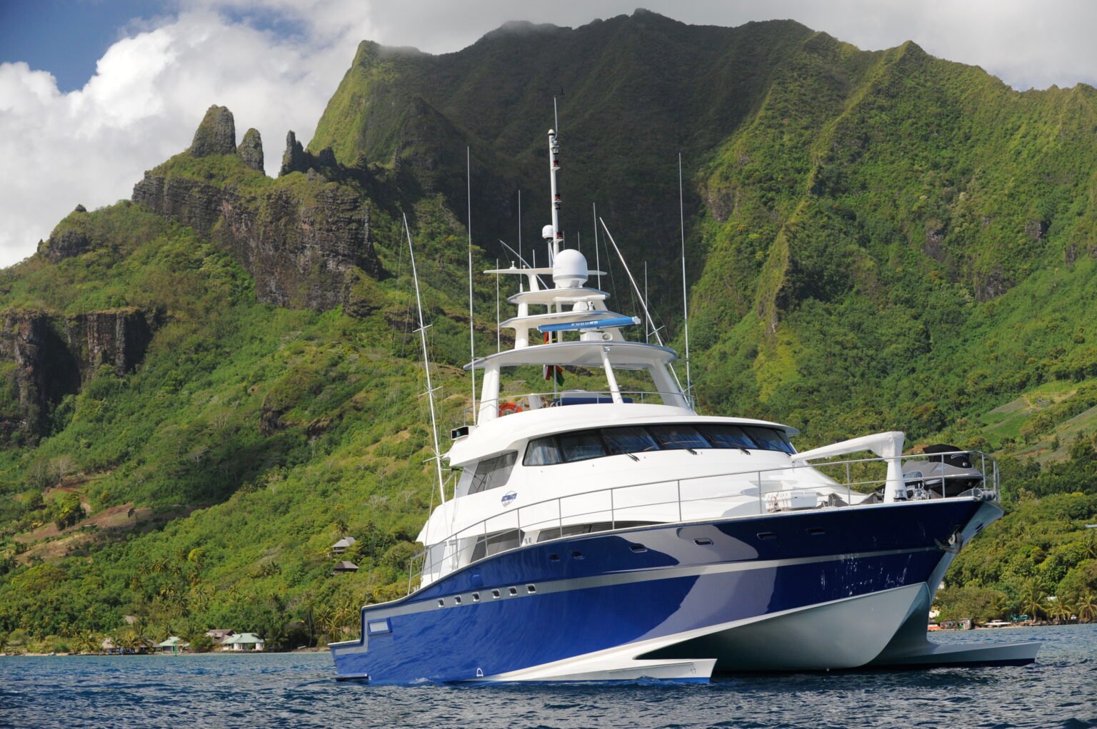 ULTIMATE LADY – Power Boat Magazine